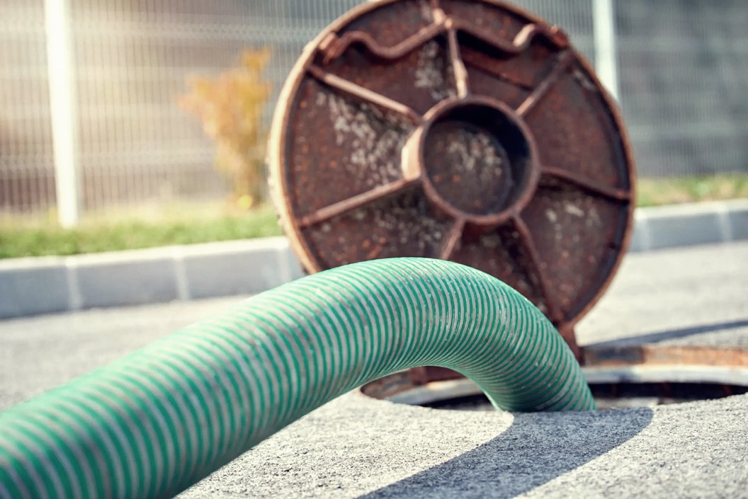 Time To Call Septic Tank Repair Service - Septic Tank Service